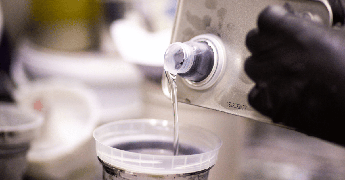 Solvants, décapants et diluants – District Design